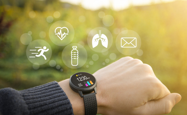 How are Wearable Devices used to empower Healthcare and eCommerce ...